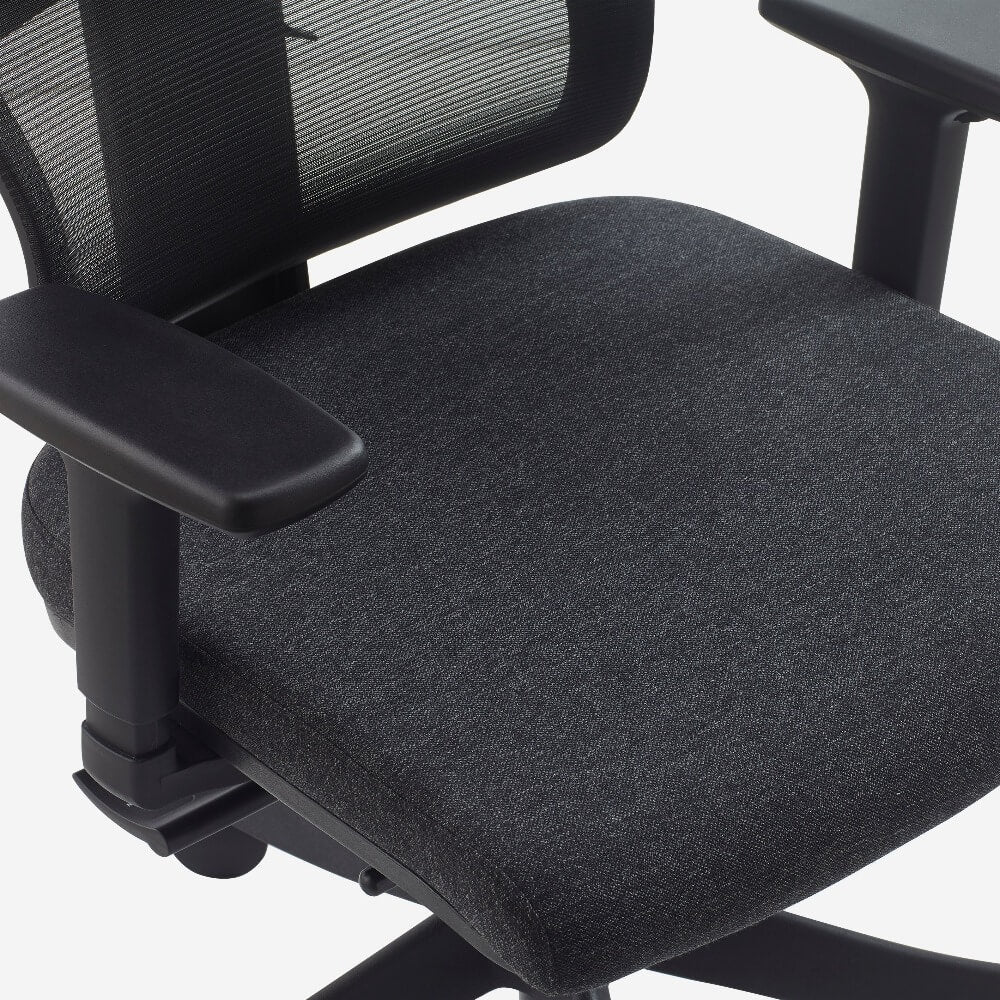 Deskbird | Infinity Chair - Black